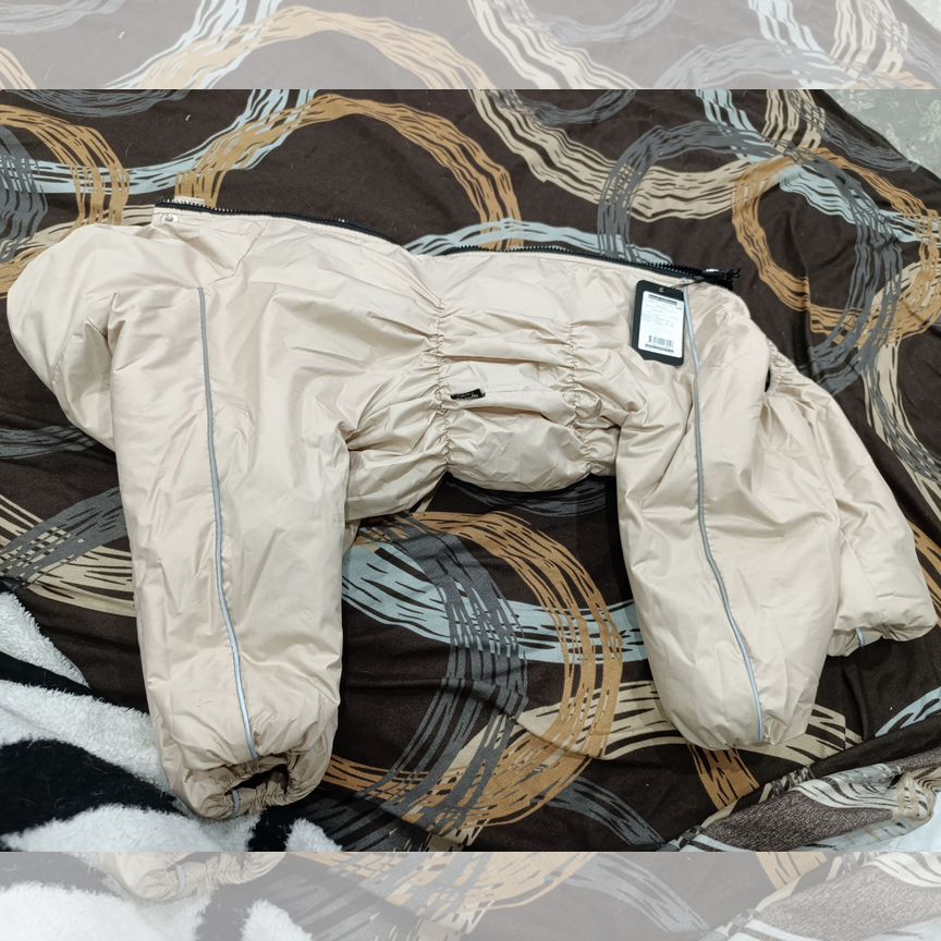 Зимний комбинезон для средней собаки