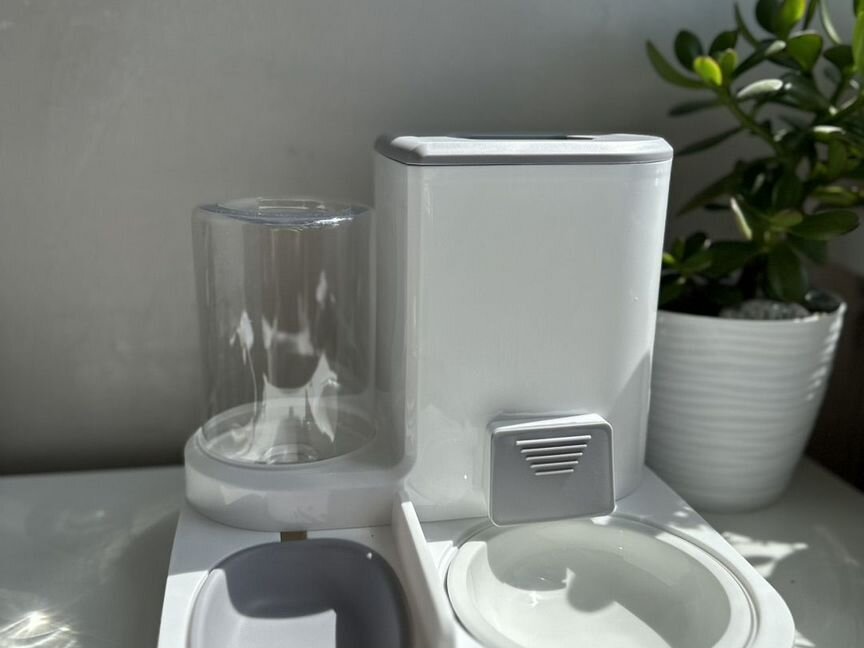 Автокормушка для собак