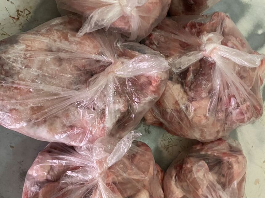 Куриные спинки для собак