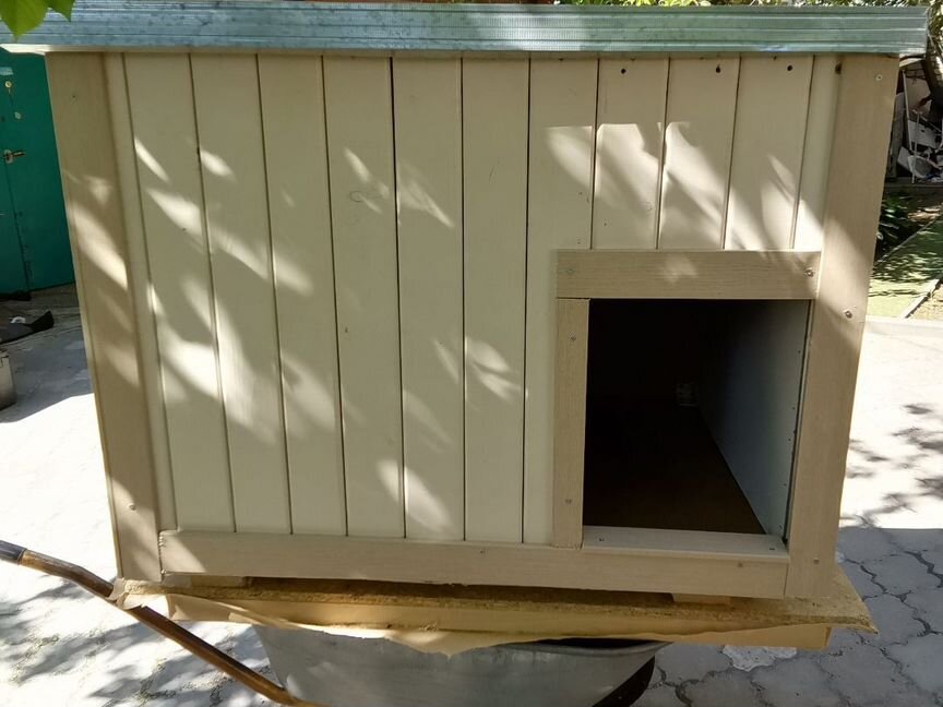 Когтеточки разные, домики для животных