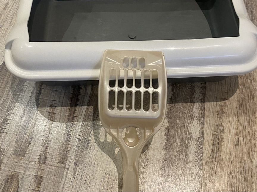 Закрытый лоток для кошек бу