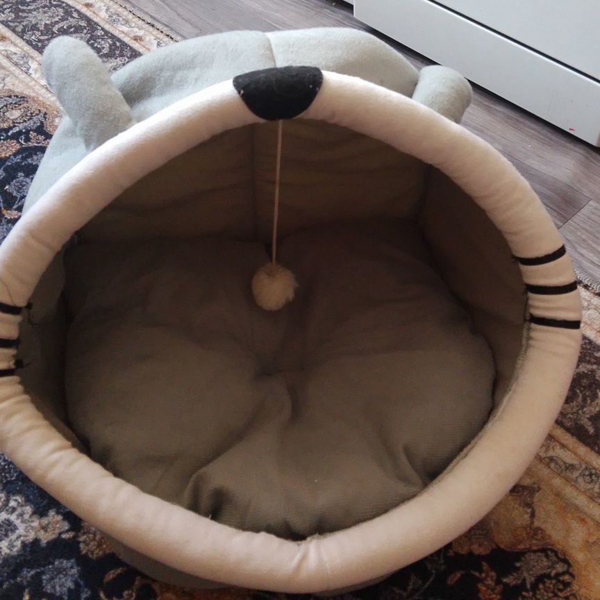 Домик лежанка для кошки