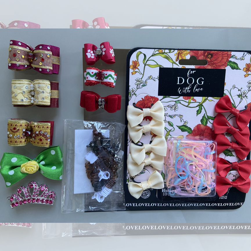 Набор бантиков и заколок для маленьких собак