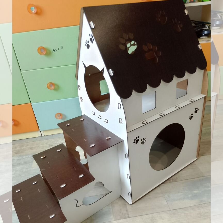 Домик для кошки, маленькой собачки