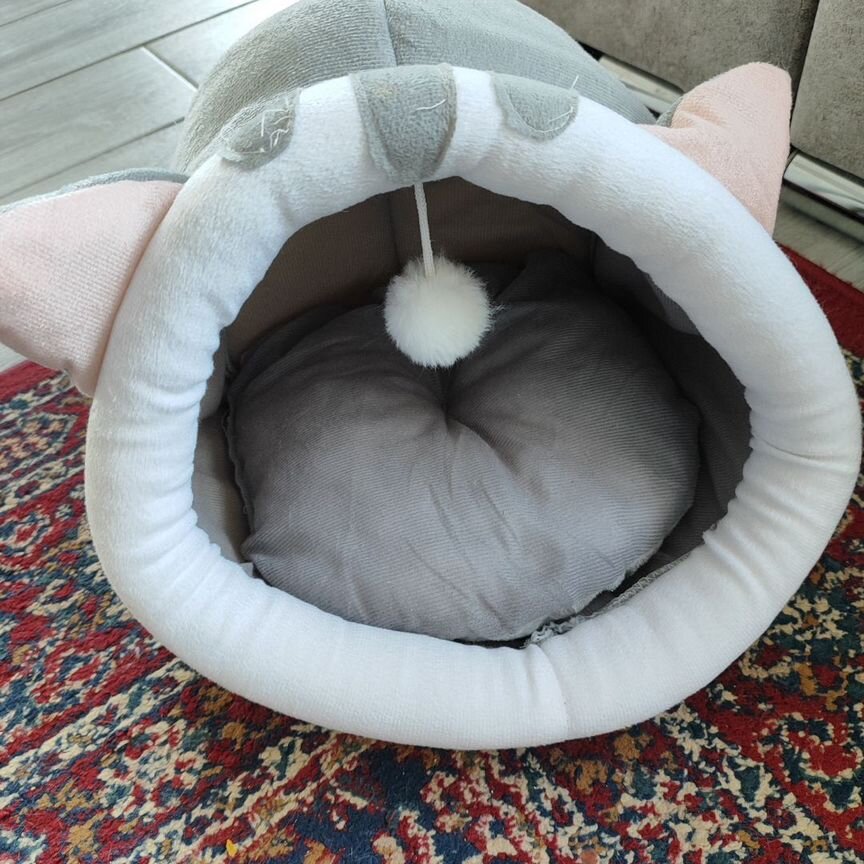 Лежанка для кошек