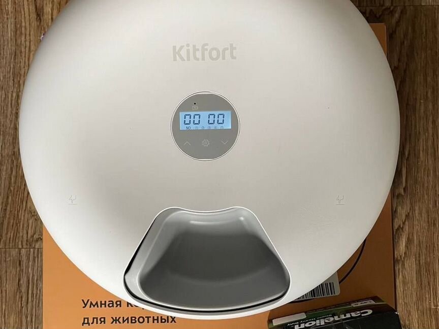 Автоматическая кормушка Kitfort для животных