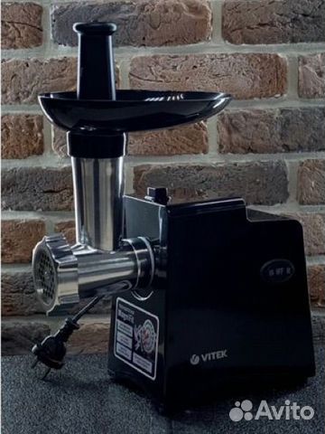 Электрическая мясорубка vitek VT-3644 Новая 2000Вт купить в Новосибирске | Товары для дома и ...