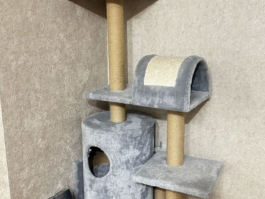 Домик для кошки с когтеточкой большой