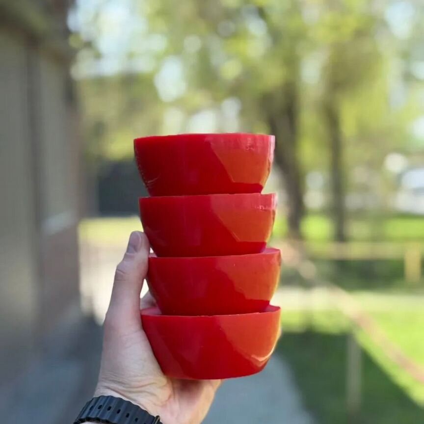 Воск пчелиный 1 кг. Цвет рубин