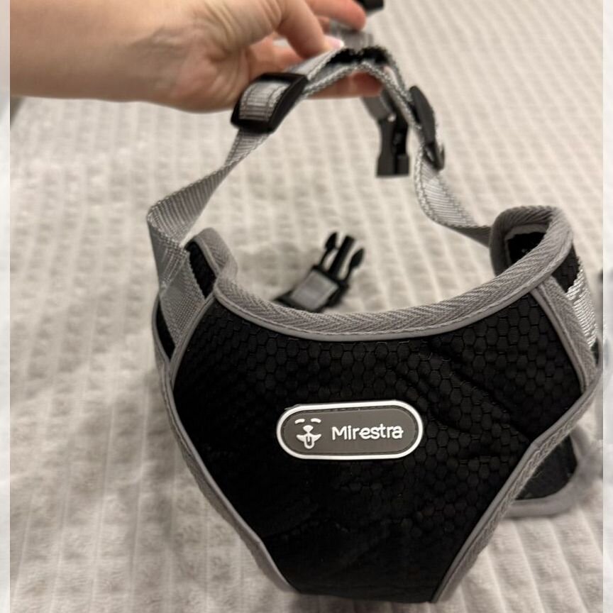 Анатомическая шлейка для средних и крупных собак