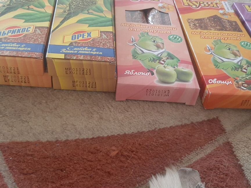 Палочки для попугаев