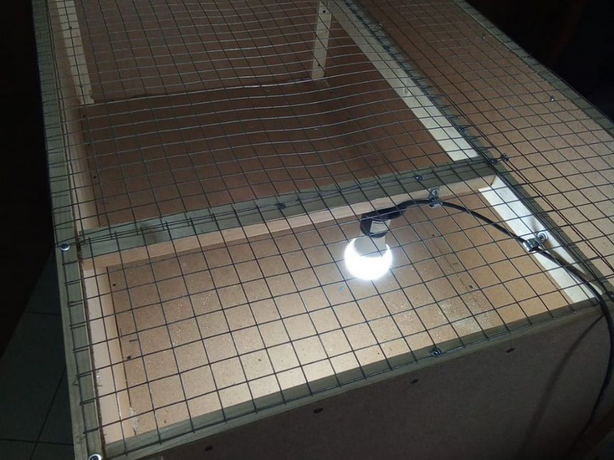 Клетка для домашней птицы (цыплят, утят, индюшат)