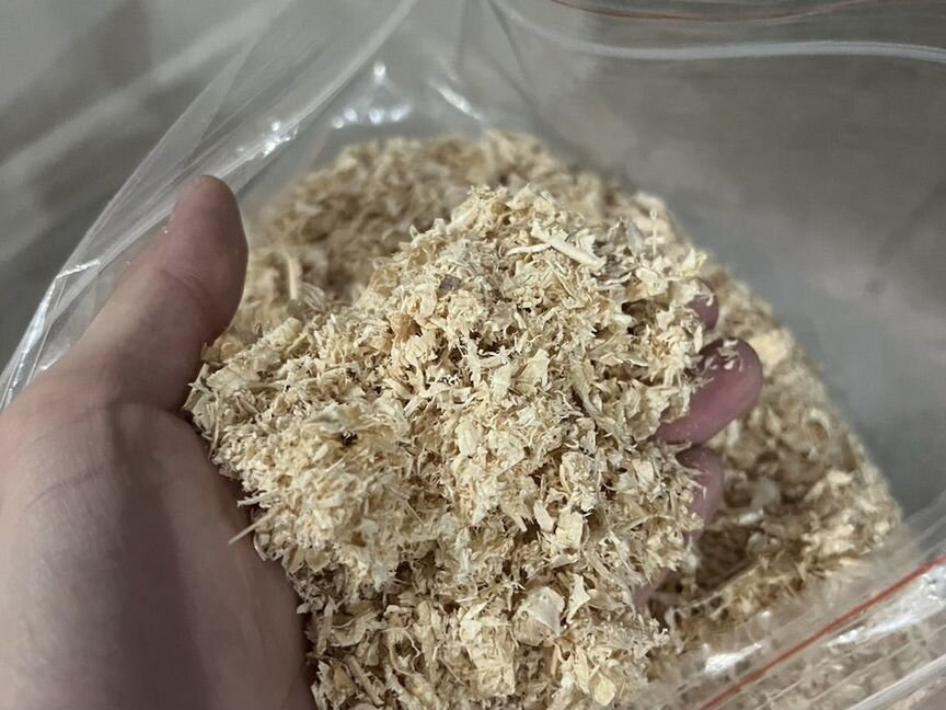 Опилки древесные для кур и грызунов 2 кг