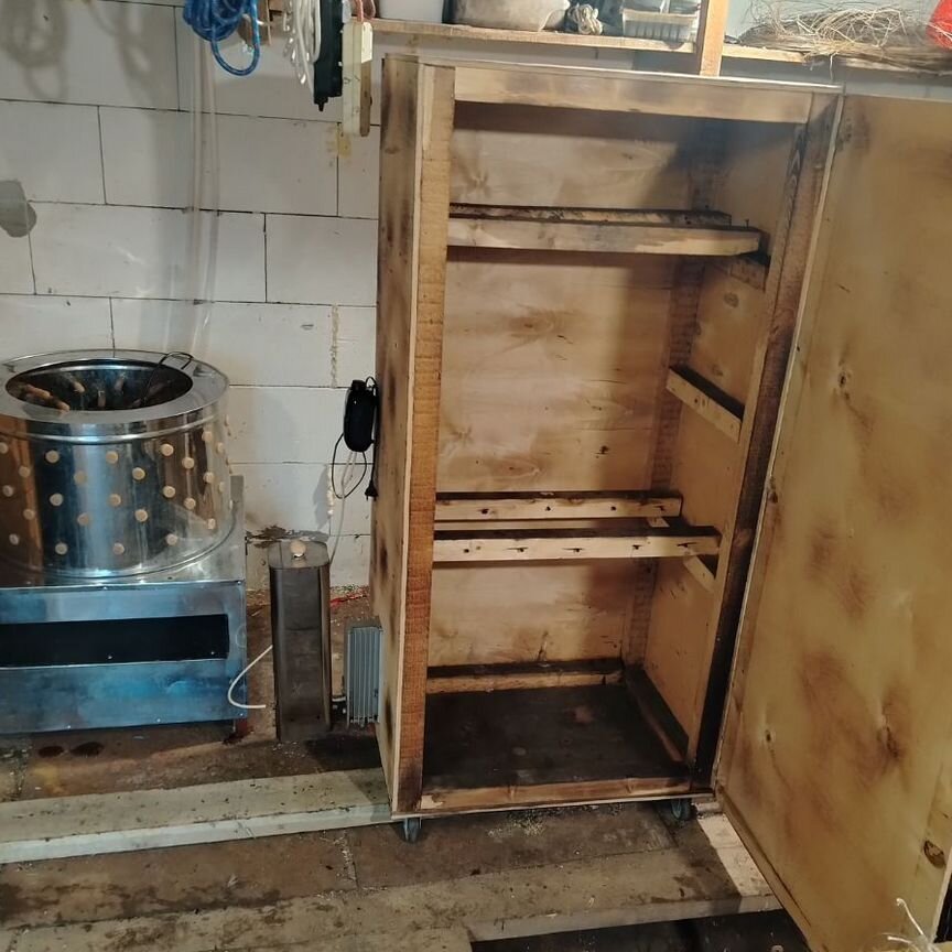 Коптильня, перо съёмная машина, ошпариватель