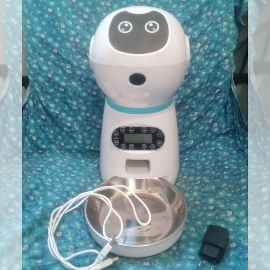 Автоматическая кормушка для животных