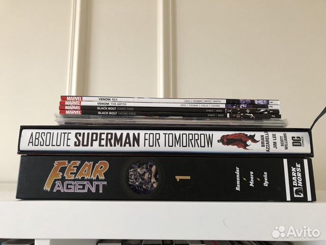 Пак комиксов Fear Agent Library Edition Absolute Superman For Tomorrow ...