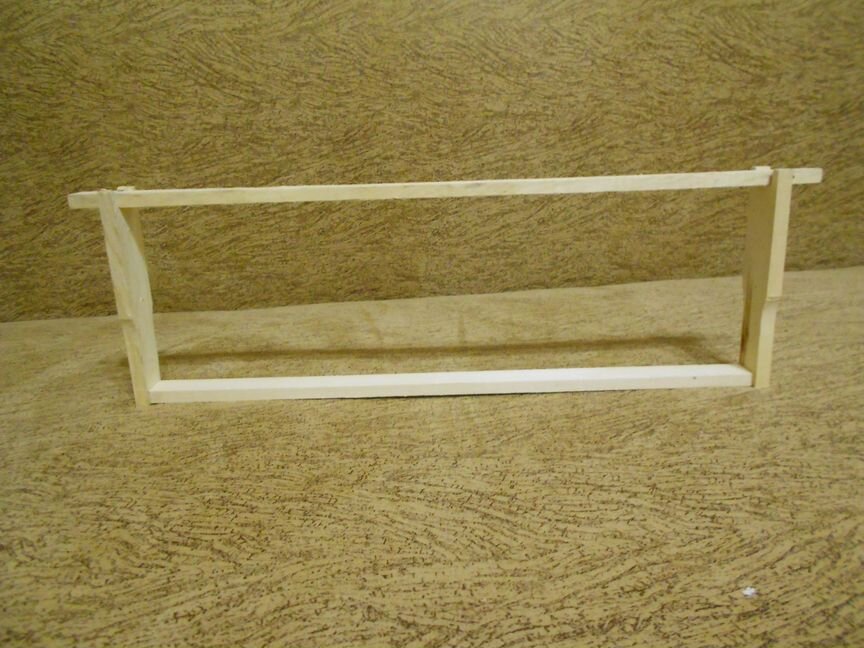 Полурамки, рамки для ульев, пчел