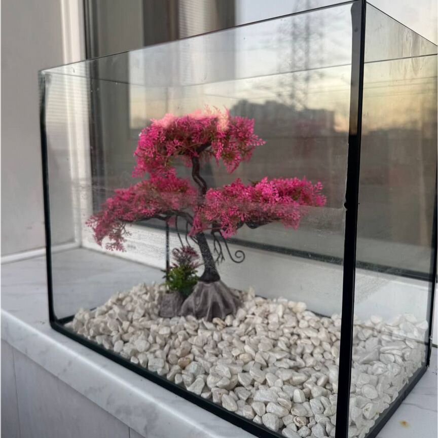 Аквариум с декором