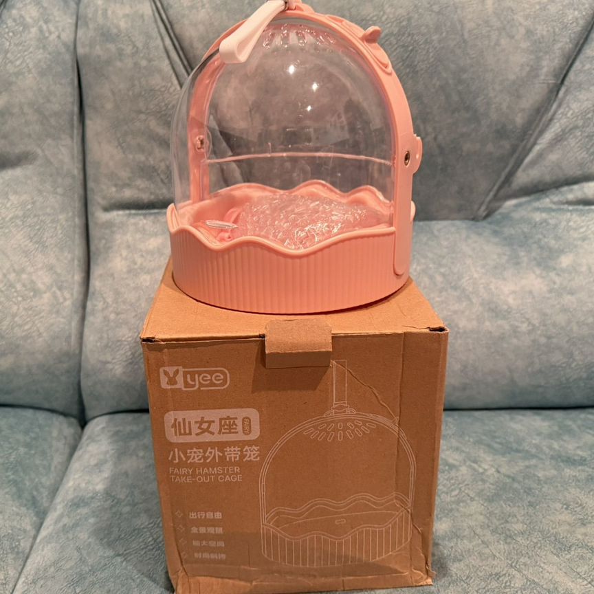 Пластиковая переносная клетка для птиц