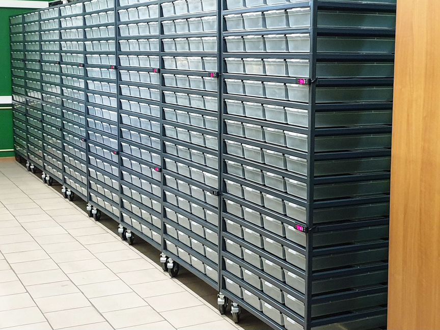 Стеллажи под базу животных/зоомагазинов (рептилии)