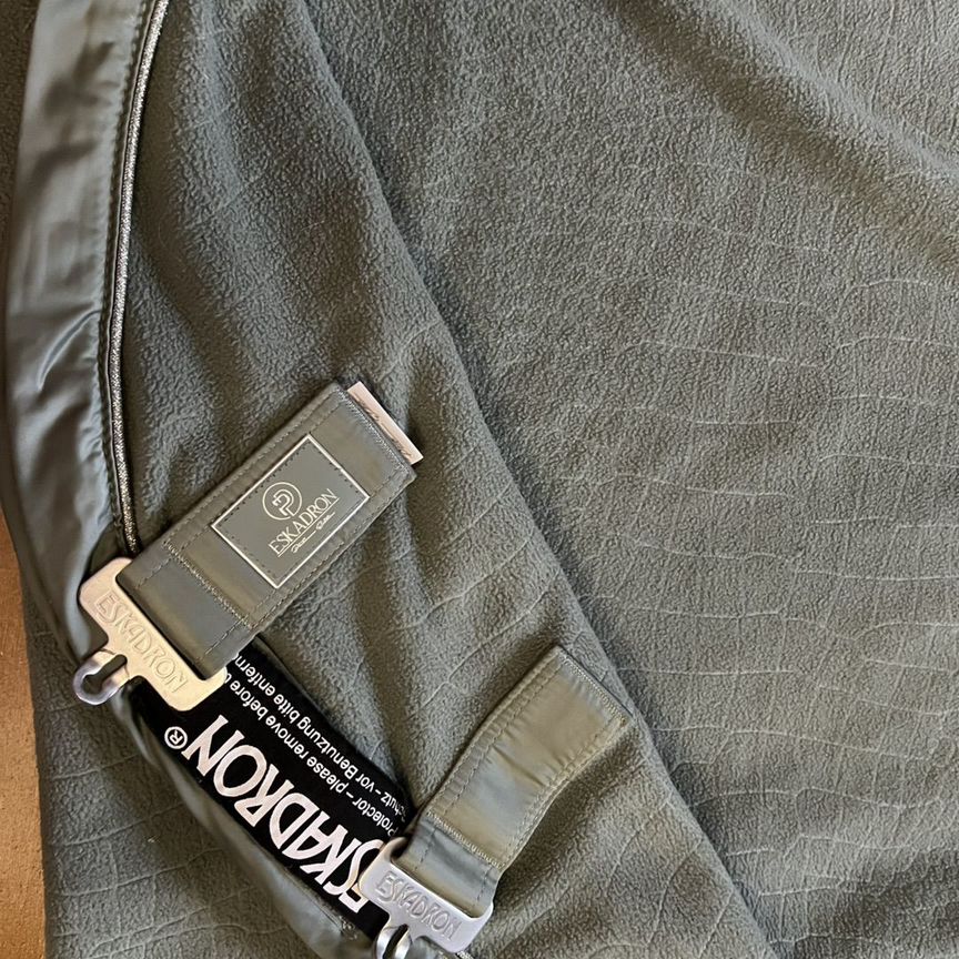 Попона для лошади Eskadron premium croco 145