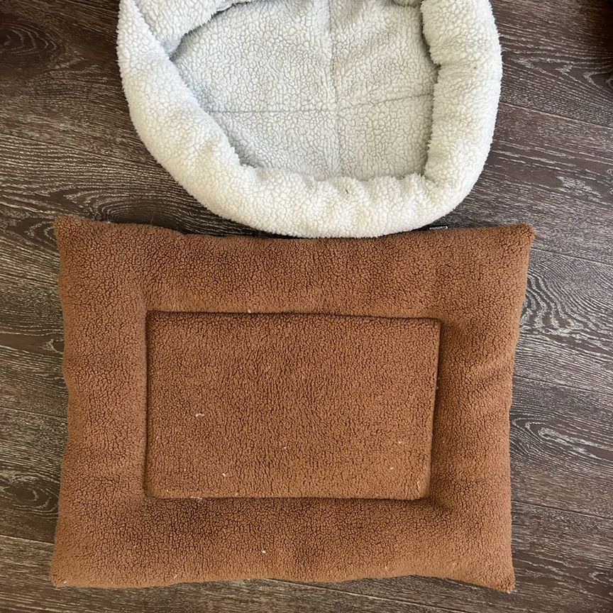 Лежанка для собак и кошек