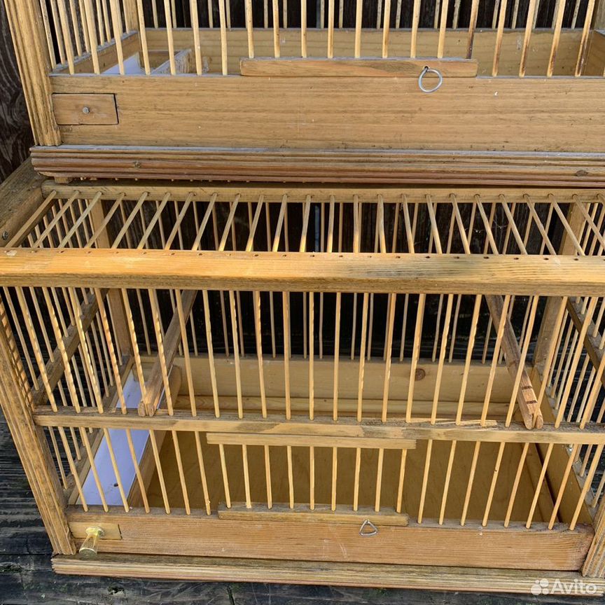 Деревянные клетки для декоративных и певчих птиц