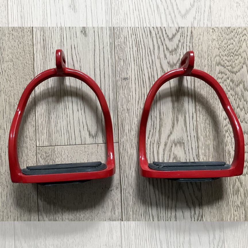 Безопасные стремена для лошади