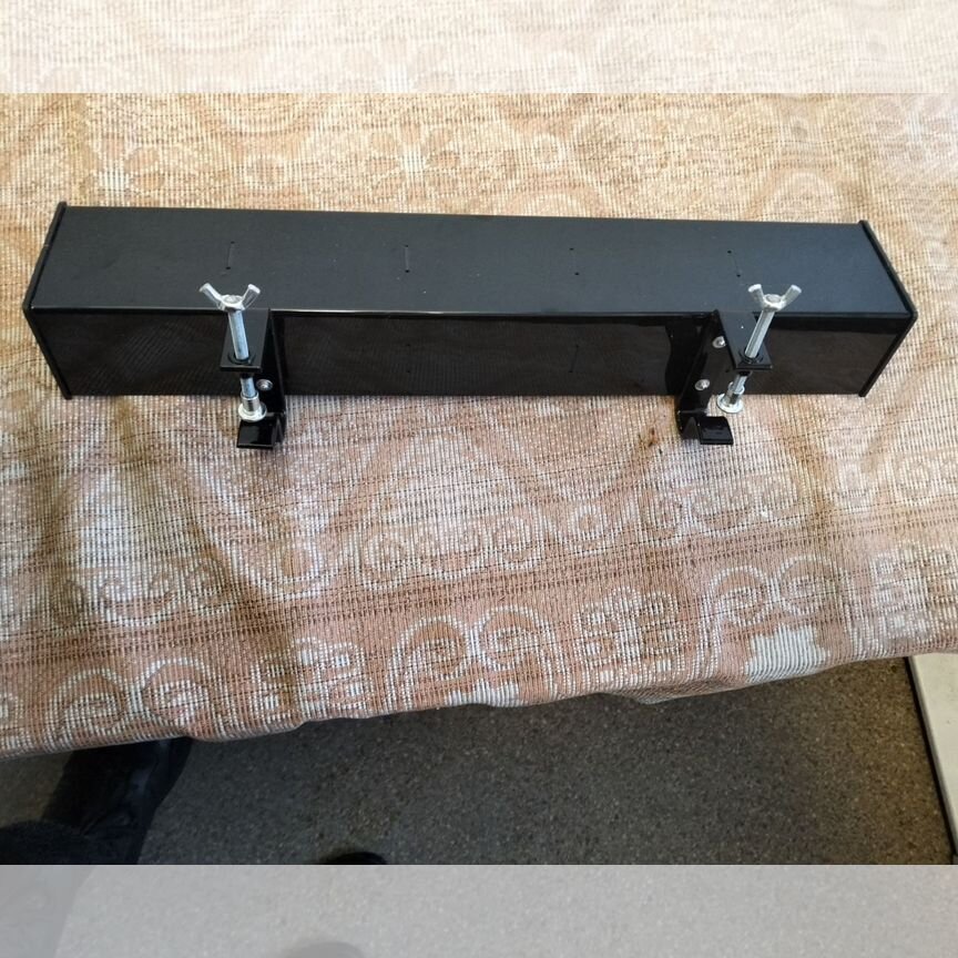 Кормушка для собак мелких пород или кошек