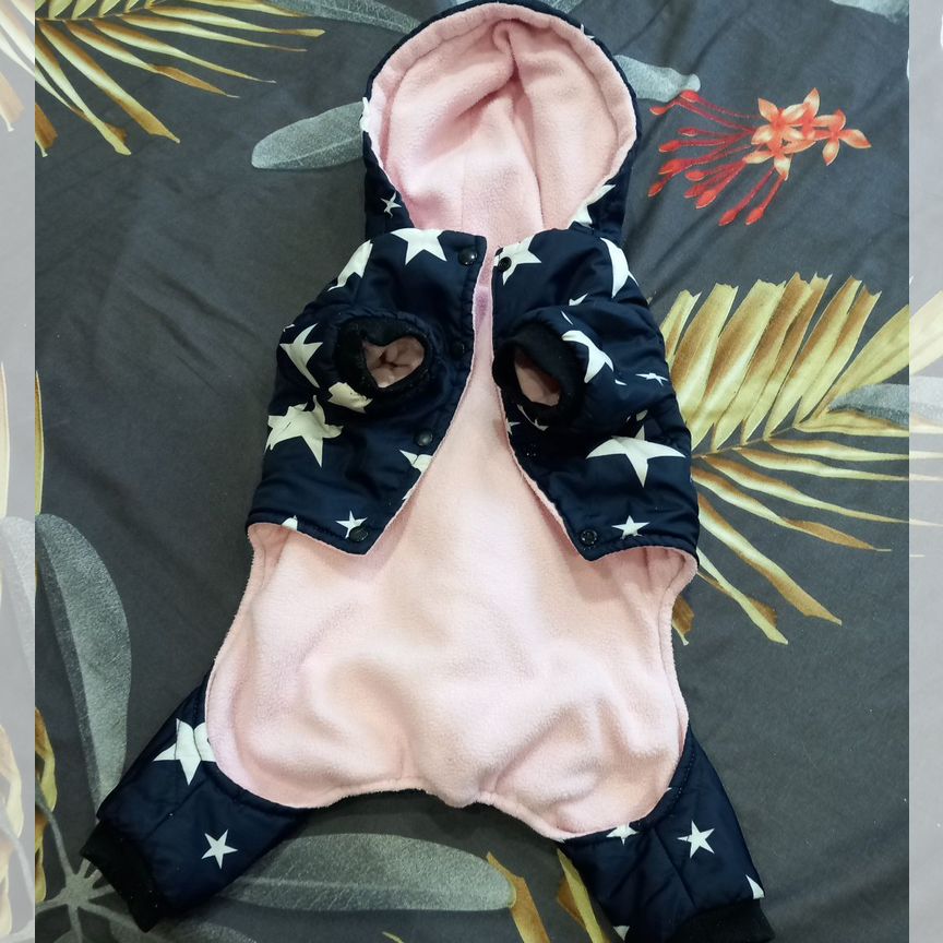 Комбинезон для маленькой собаки