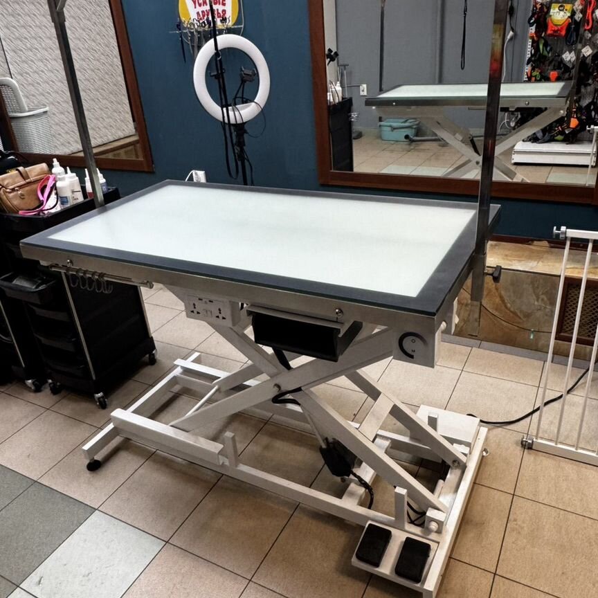 Стол для грумминга с подсветкой