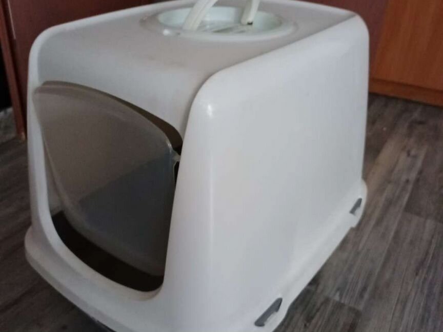 Кошачий лоток закрытый