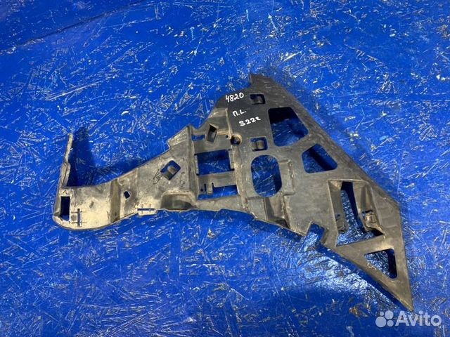 Кронштеин бампера передний левый Mercedes-Benz купить в Москве MERCEDES ...