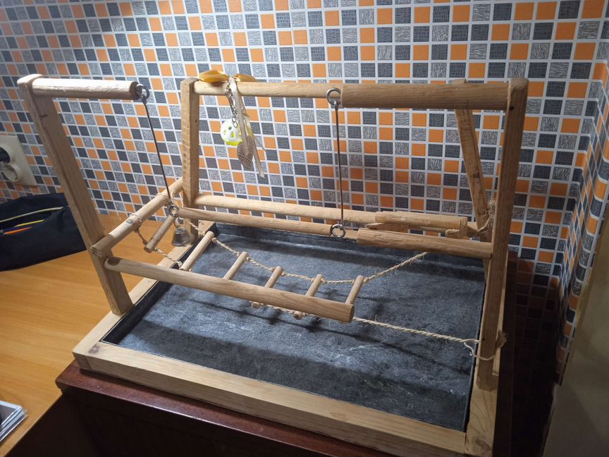 Игровая площадка для попугая