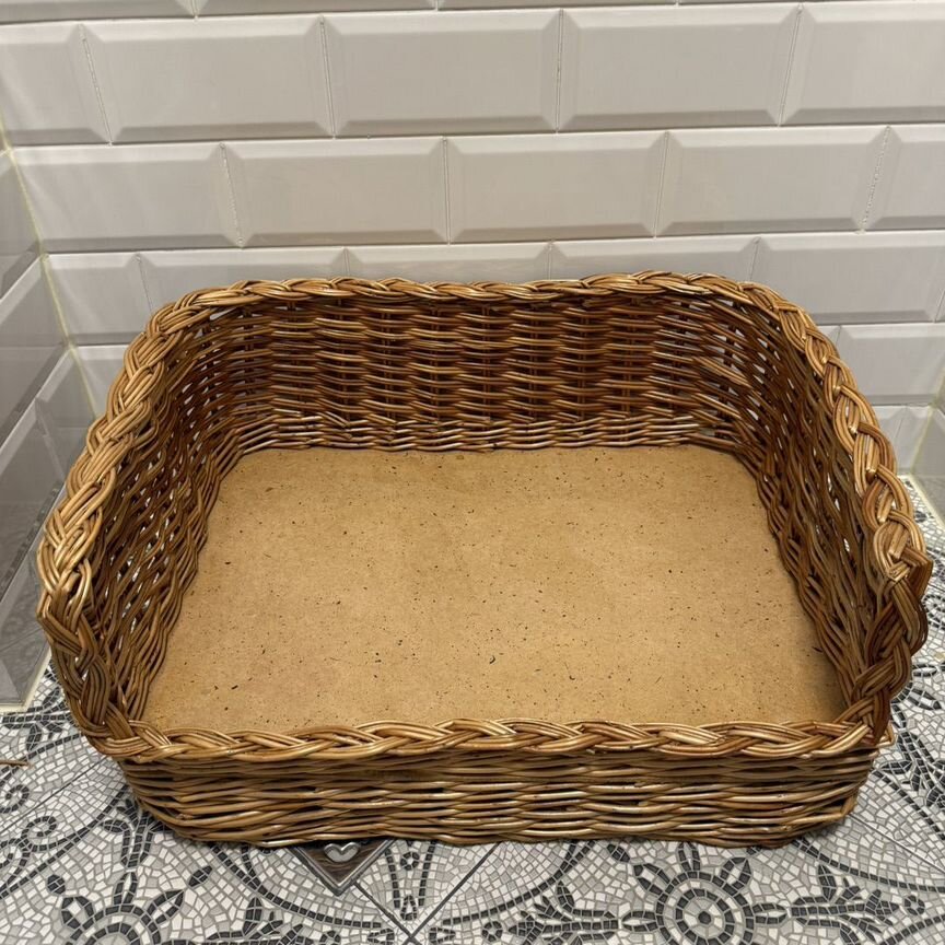 Лежанка плетеная для животных