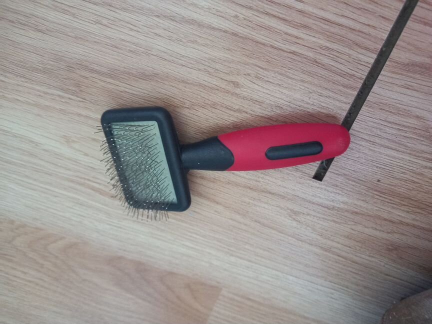 Чесалка кошек собак расческа