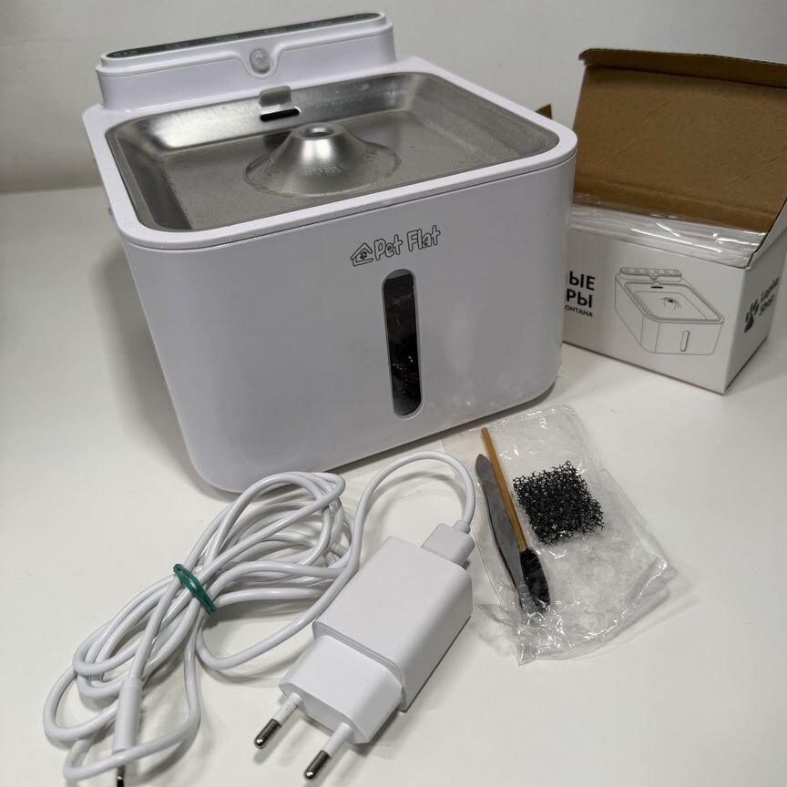 Поилка фонтан для кошек и собак Pet Flat