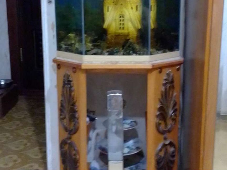 Аквариум с тумбой