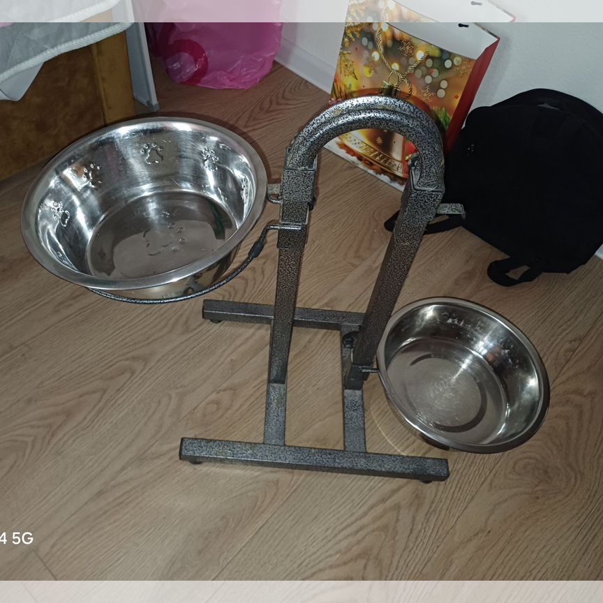 Подставка под миски для крупных собак