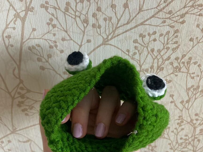 Шапка-лягушка для кошек и маленьких собак