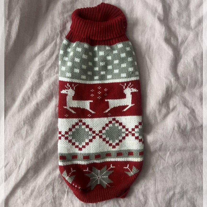 Вязаная кофта для собаки