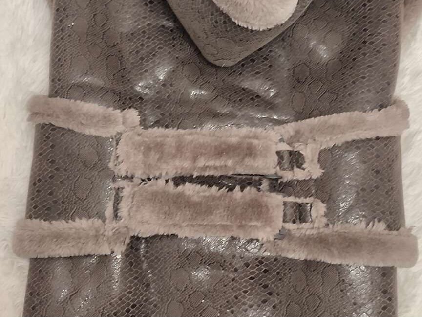 Дубленки для собак средних пород / бульдогов