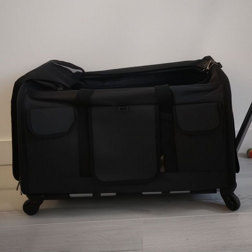 Переноска для животных на колесиках