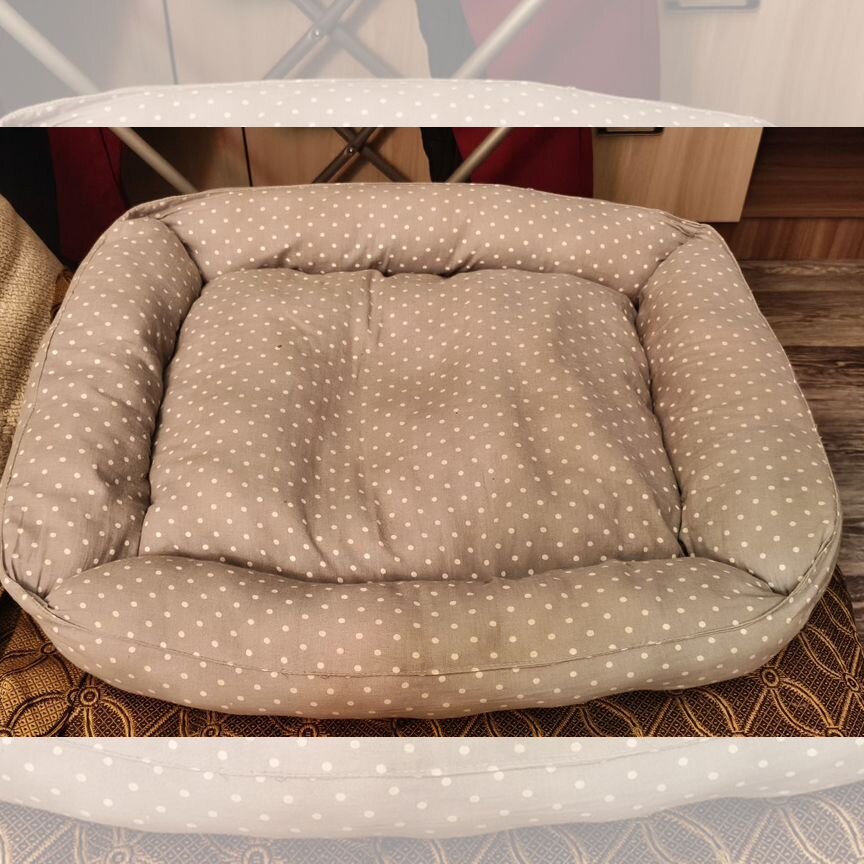 Лежанка для собак и кошек