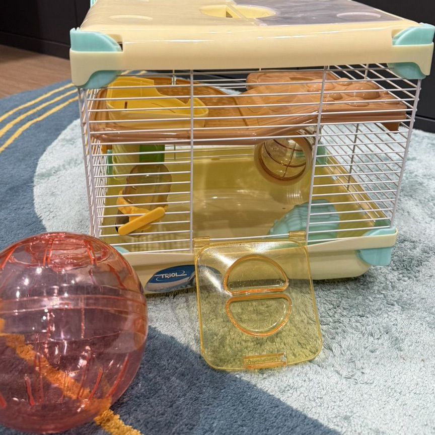 Клетка доя хомяка и шар