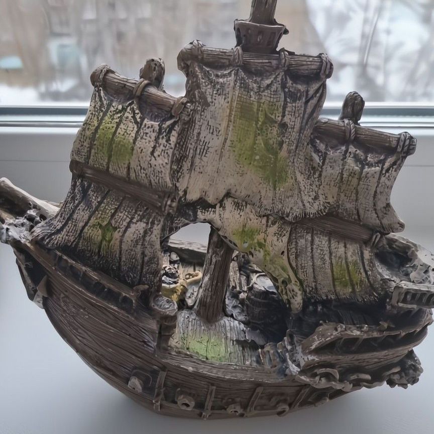 Декор для аквариума. Затонувший корабль