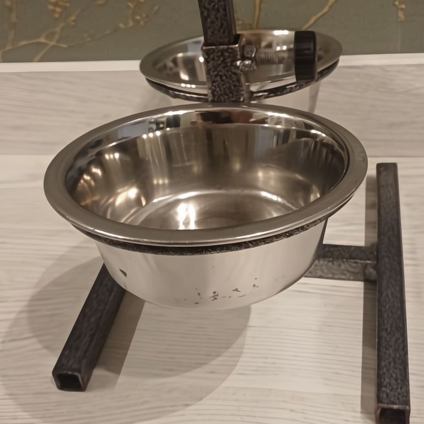 Миска для животных на подставке