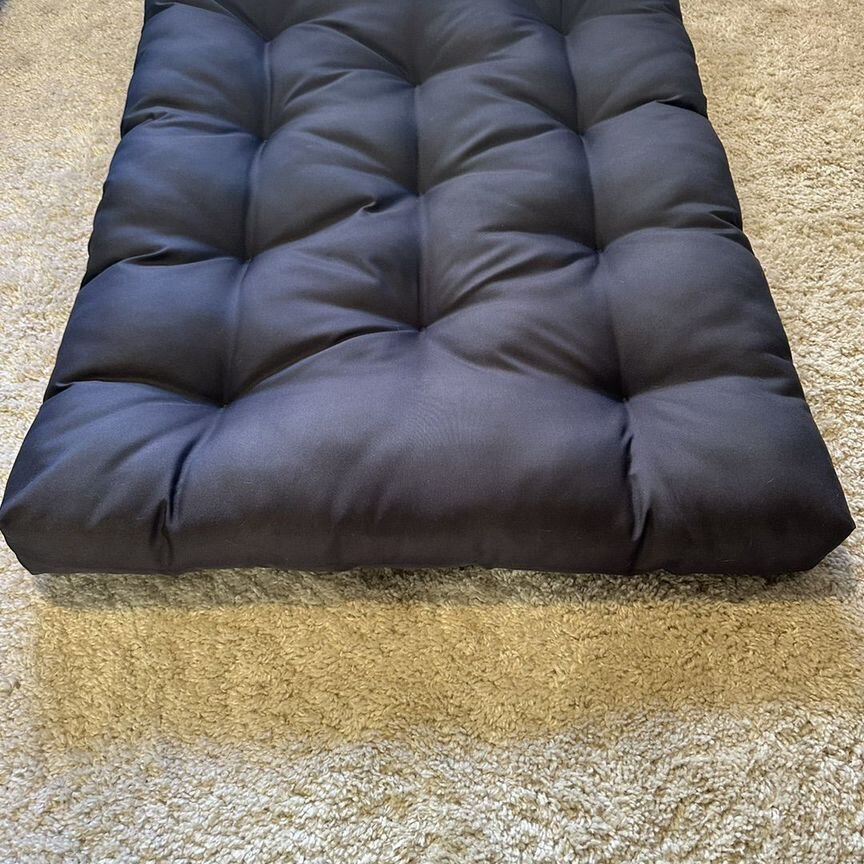 Лежанка для большой собаки