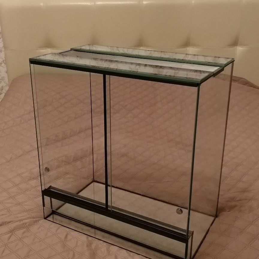 Террариум для хамелеона