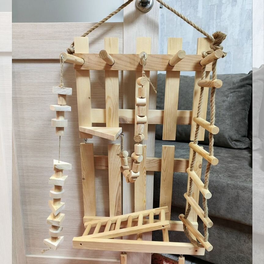 Игровой стенд для попугая